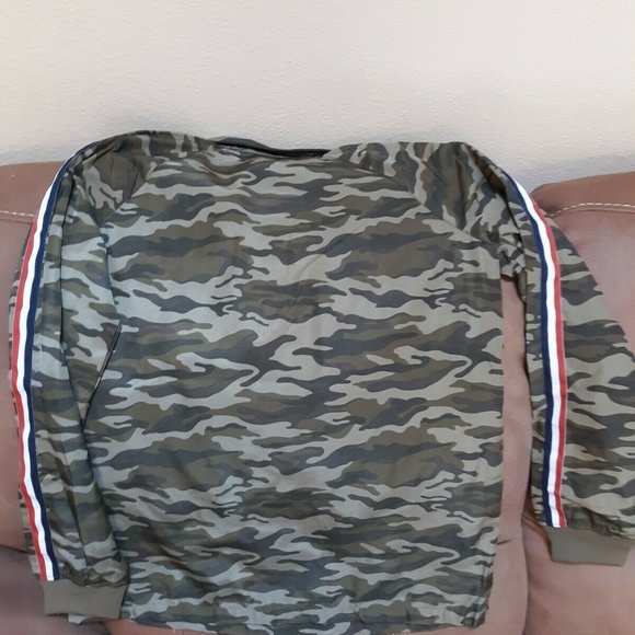 Epic Threads | Jackets & Coats | Epic Threads Size Xl Boys Camo ...